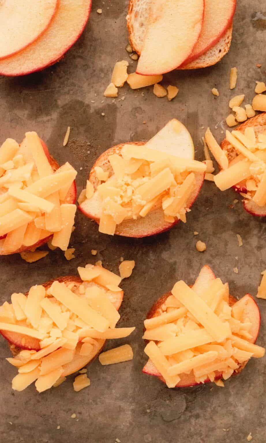 Apple Crostini Appetizer – Hey, Snickerdoodle!