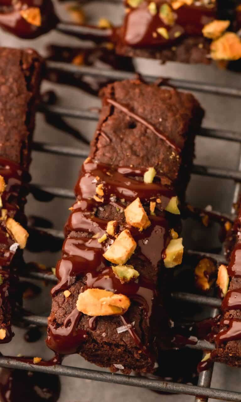 Chocolate Pistachio Shortbread – Hey, Snickerdoodle!