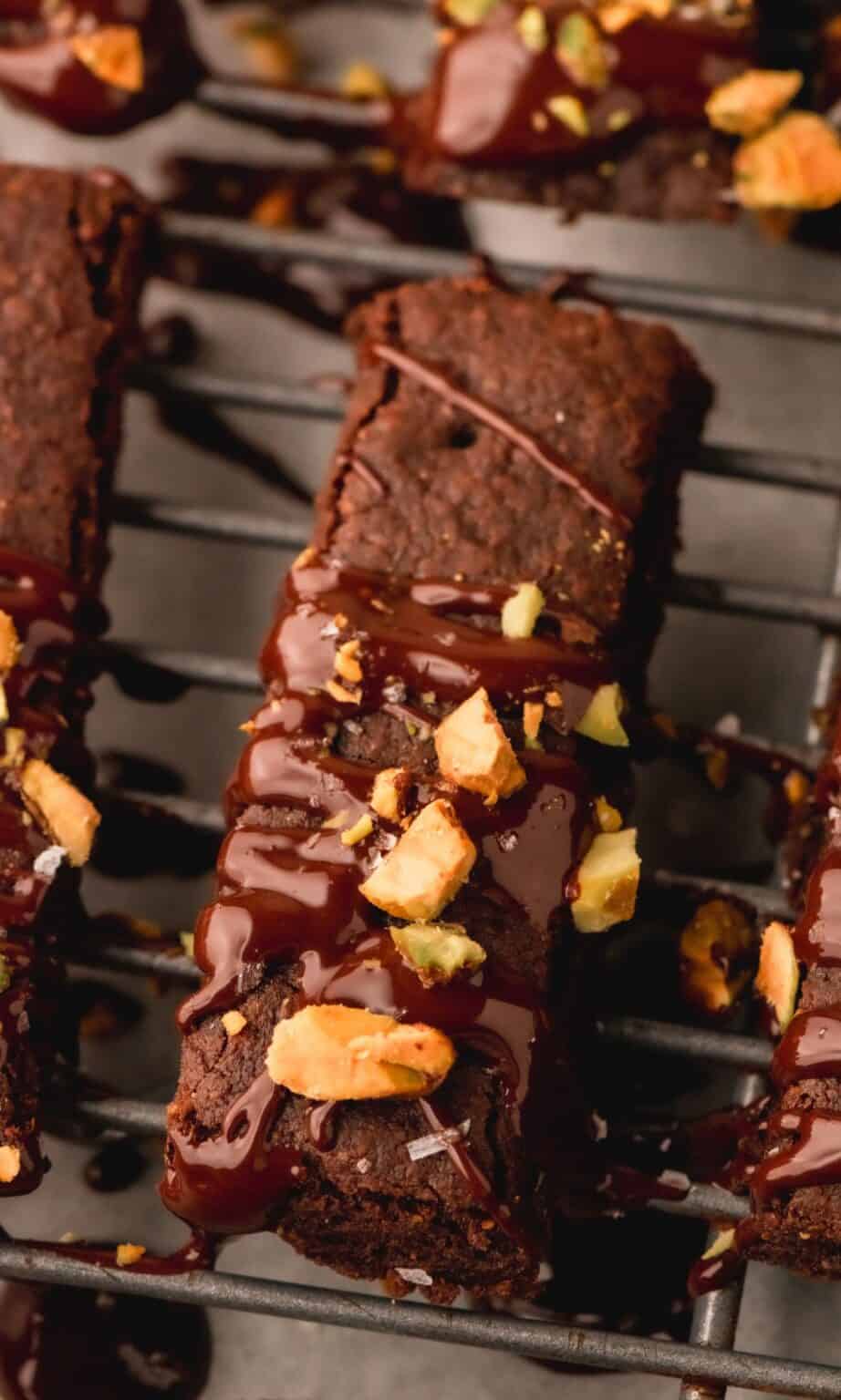 Chocolate Pistachio Shortbread – Hey, Snickerdoodle!